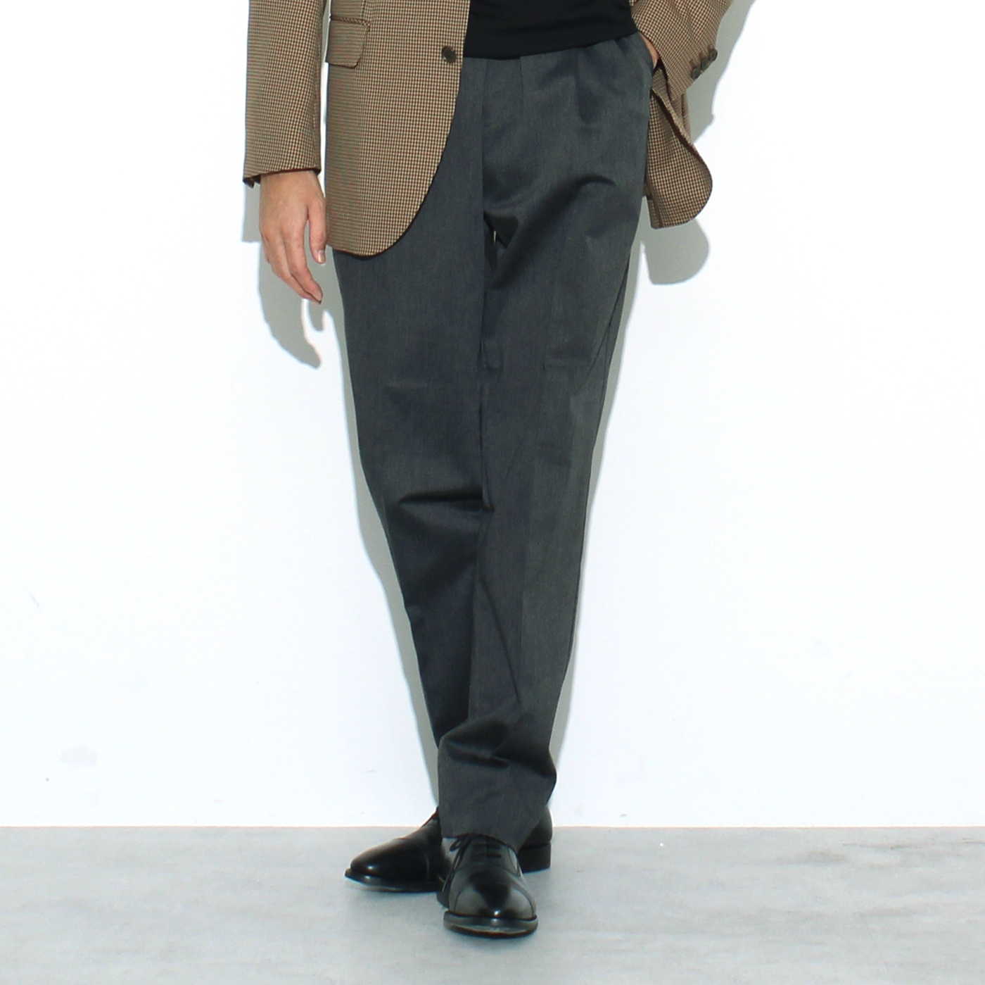 【staffコーデ】チェックのジャケットが主役のジャケパンスタイル オーダースーツのfabric Tokyo