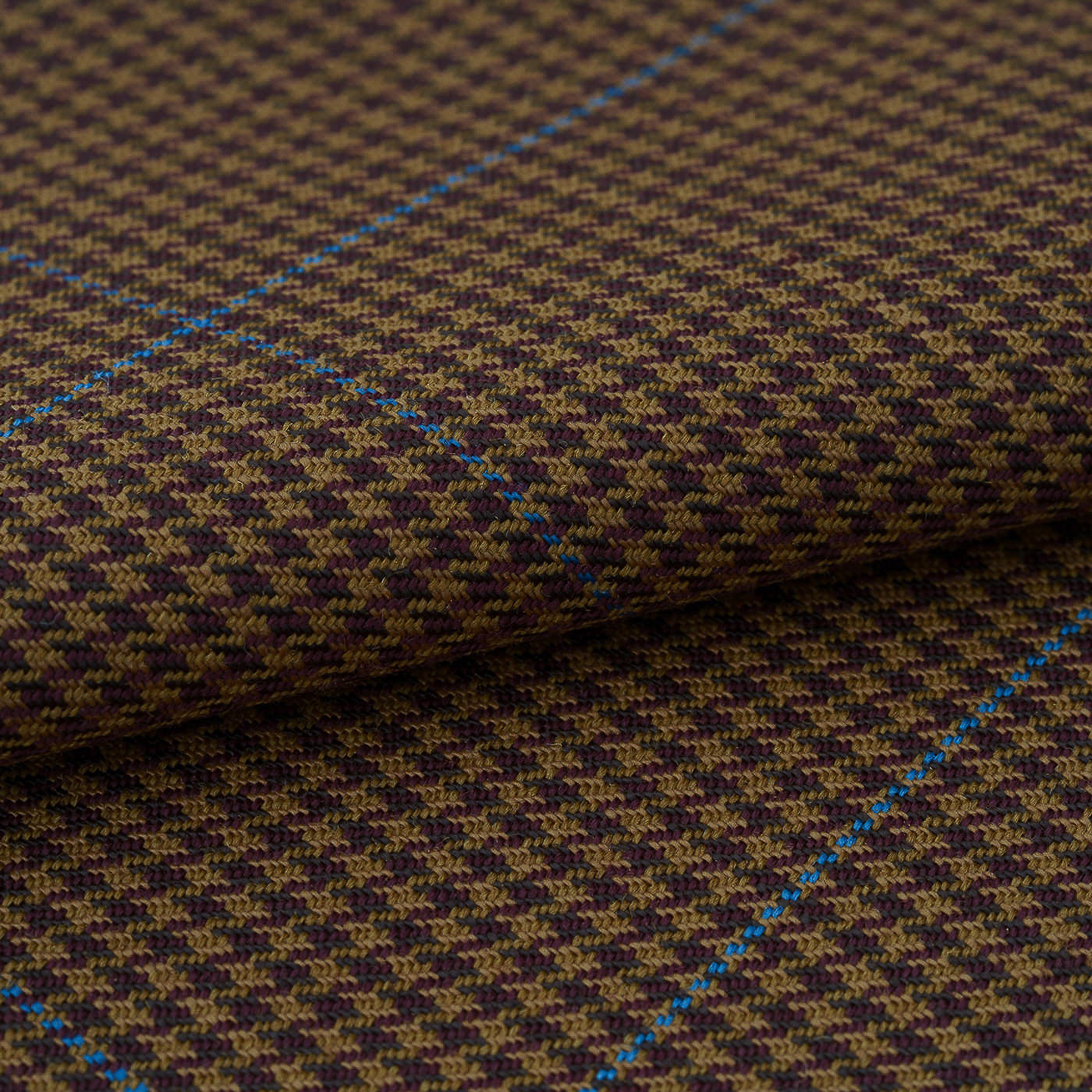 オーダースーツはFABRIC TOKYO |1着3万円台〜、高品質なオーダー体験