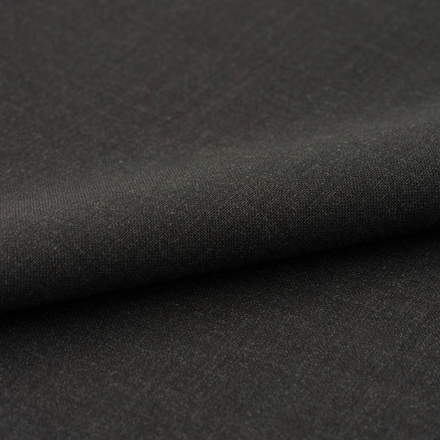 TOLLEGNO STRETCH PREMIUM WOOL ブラック平織り無地ビジネスカジュアルセットアップ | オーダースーツのFABRIC ...