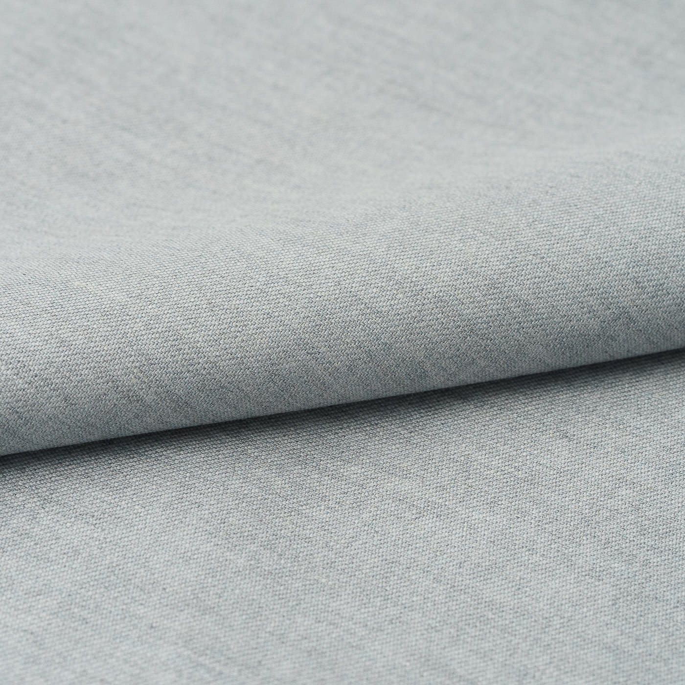 AUTHENTIC グレー無地ビジネスカジュアルセットアップ | オーダースーツのFABRIC TOKYO