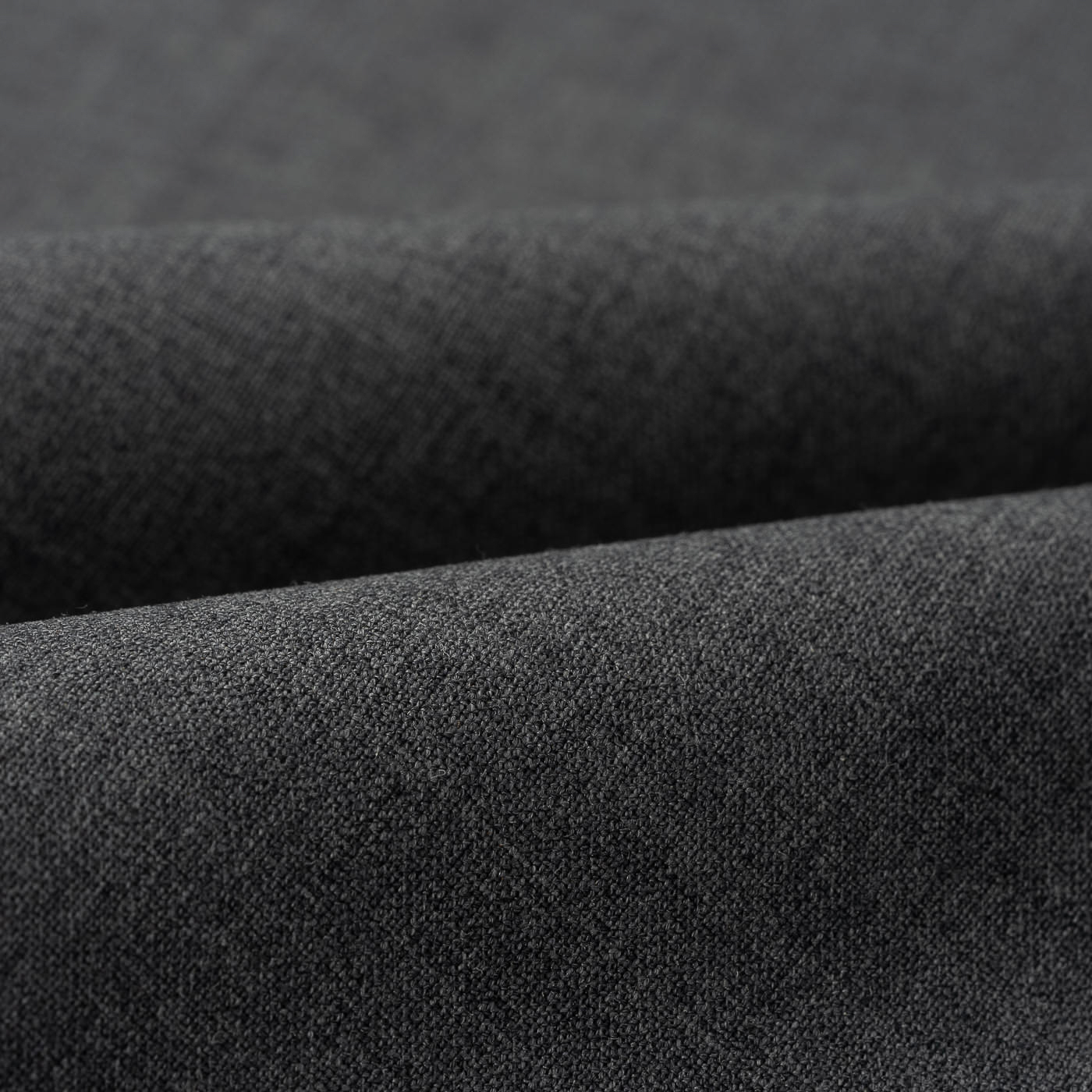 COMBAT WOOL STRETCH グレー平織り無地ビジネスカジュアルセットアップ | オーダースーツのFABRIC TOKYO